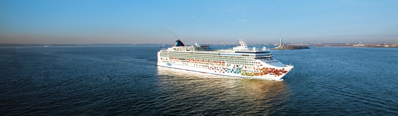 Norwegian Gem® Staterooms & Suites | NCL - Norwegian Cruise Line