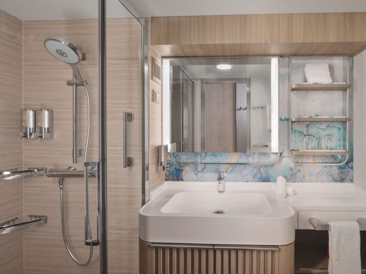 Club Balcony Suites and Balcony Staterooms | NCL - Norwegian Cruise Line