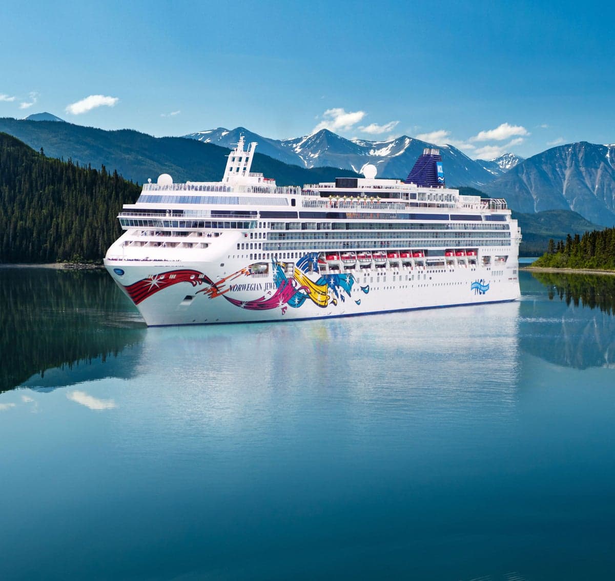Norwegian Jewel® Cruise Ship | NCL