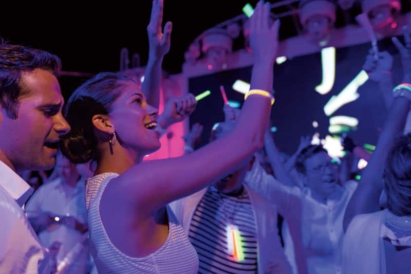 Cruise Ship Entertainment & Nightlife | NCL - Norwegian Cruise Line
