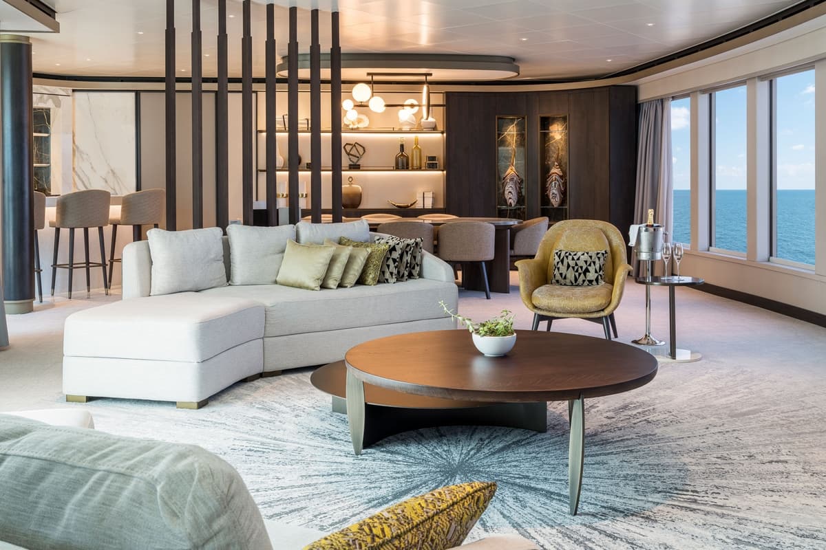 Norwegian Gem® Staterooms & Suites | NCL - Norwegian Cruise Line