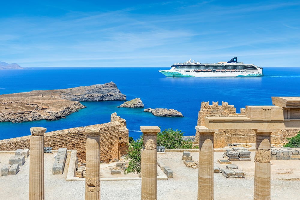2025 Greek Isles Cruises: Discover Santorini, Naples & Mykonos | NCL ...
