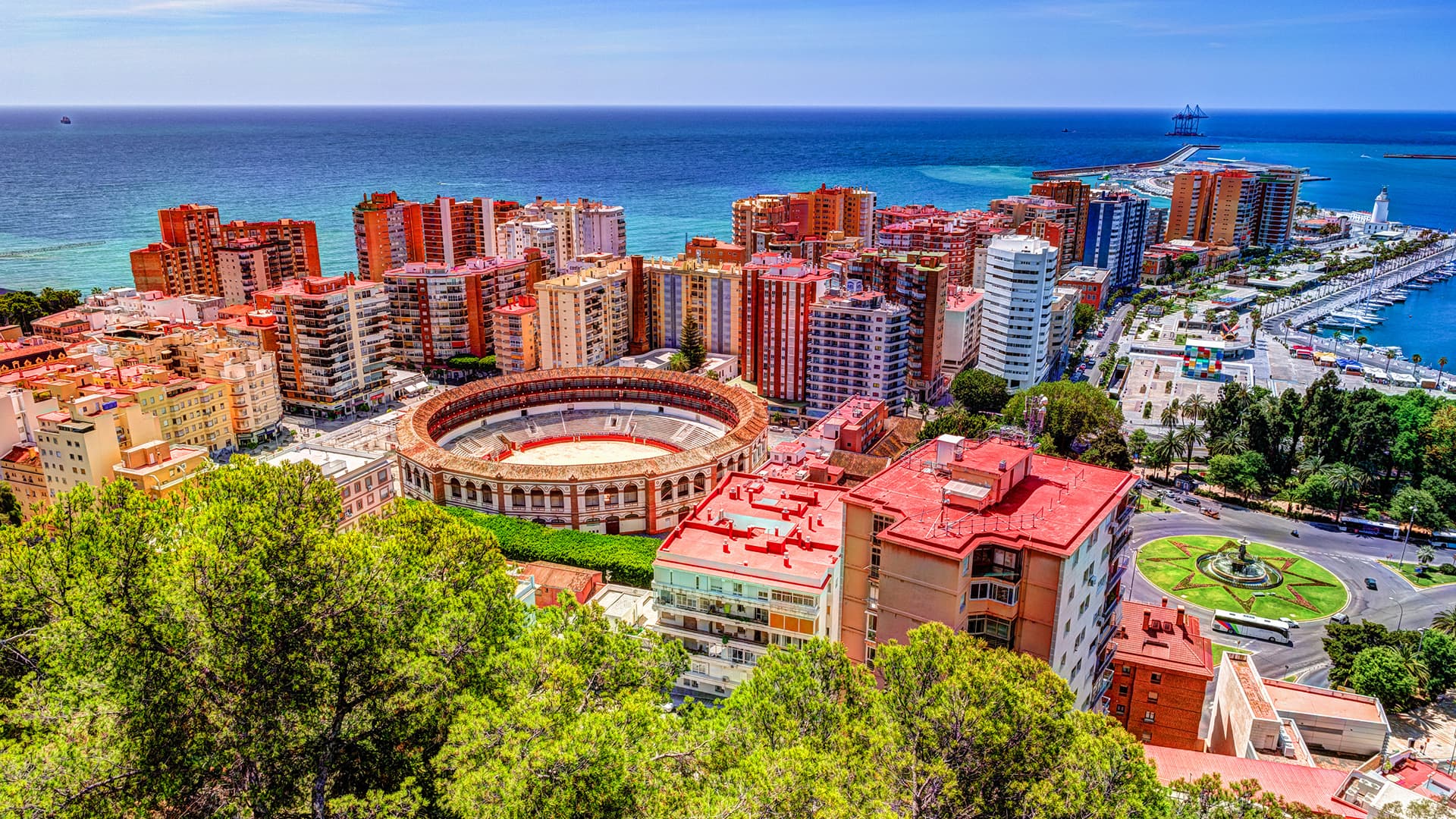 Granada (Malaga), Spain Hop On Hop Off Excursion | Norwegian Cruise Line