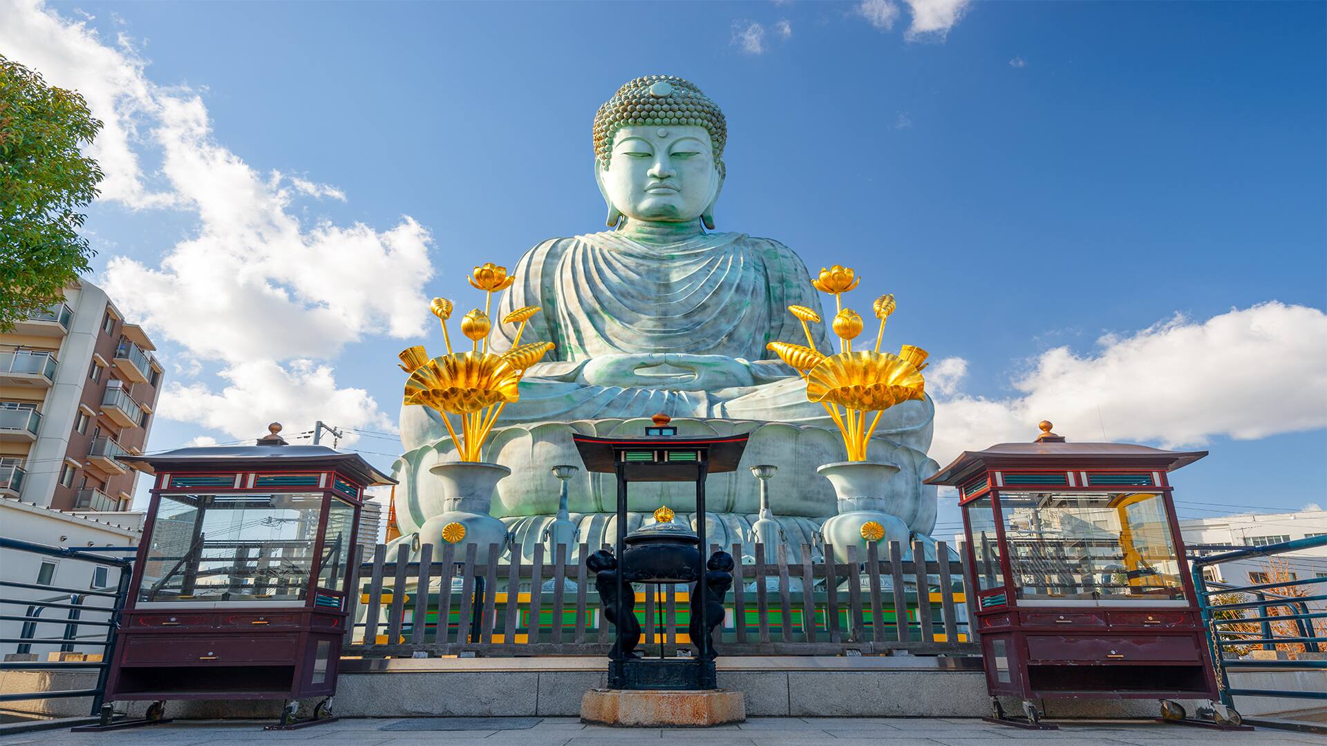 Kyoto (Kobe), Japan Kobe's Temples Gardens & Sake Traditions Excursion ...