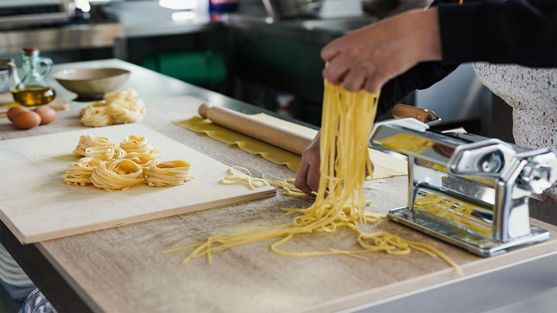 Florence/Pisa (Livorno), Italy Vinci's Footsteps & Countryside Pasta ...
