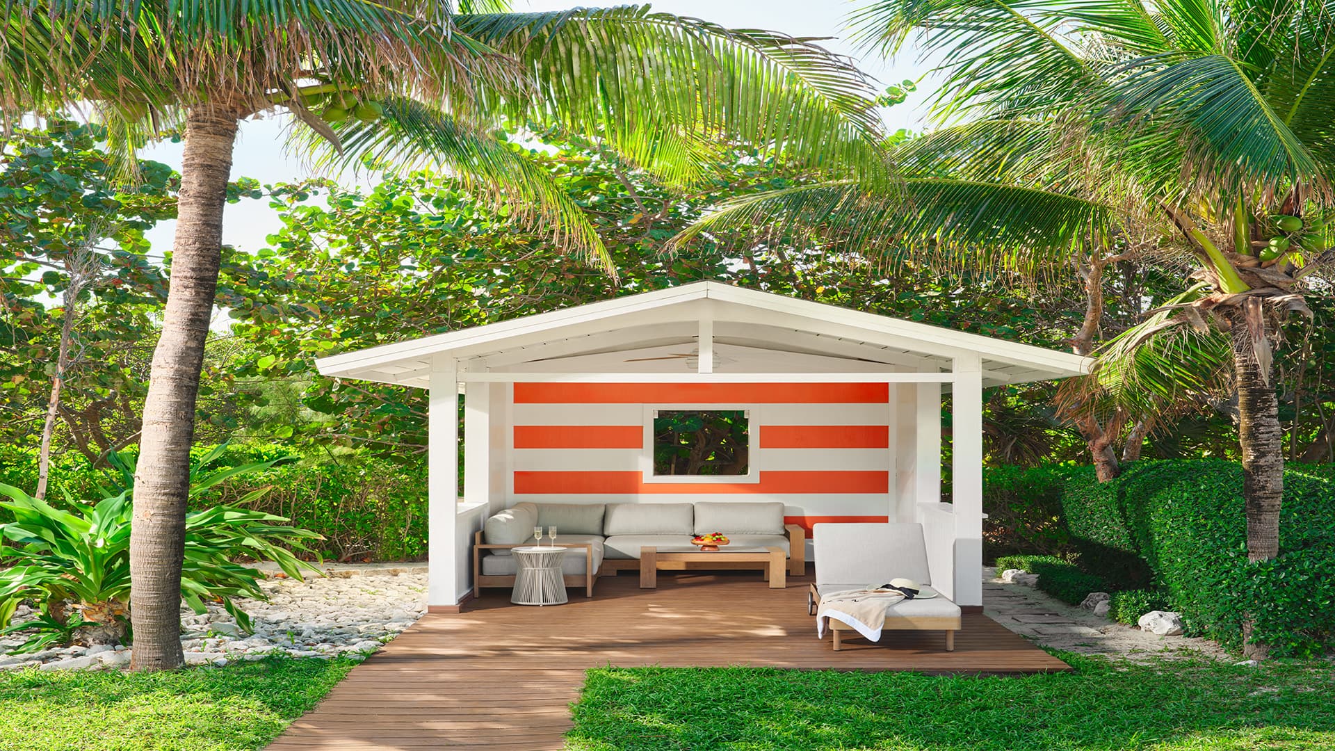 Great Stirrup Cay, Bahamas Vibe Shore Club Premium Cabana (Up to 4 ...