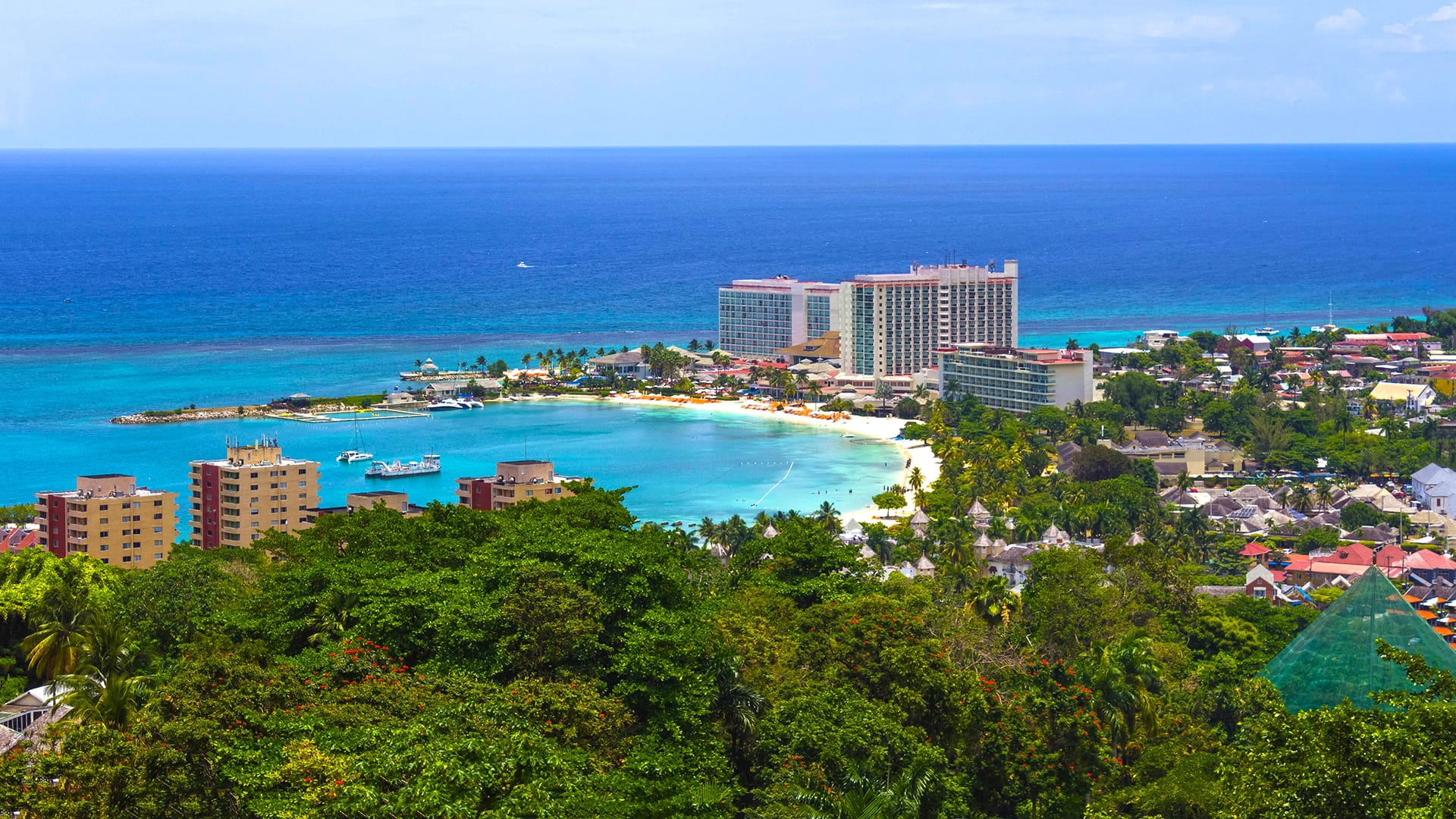 Ocho Rios, Jamaica Island Sightseeing Excursion | Norwegian Cruise Line