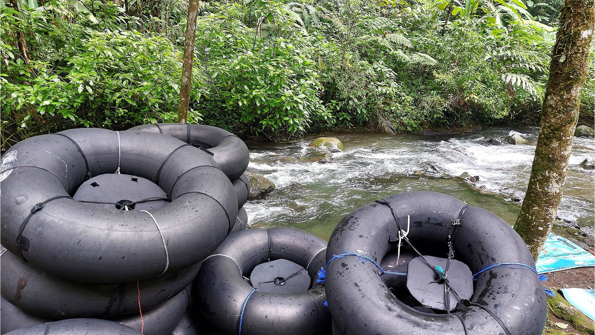 Roatán (Bay Islands), Honduras Lazy River Tubing And Beach Break ...