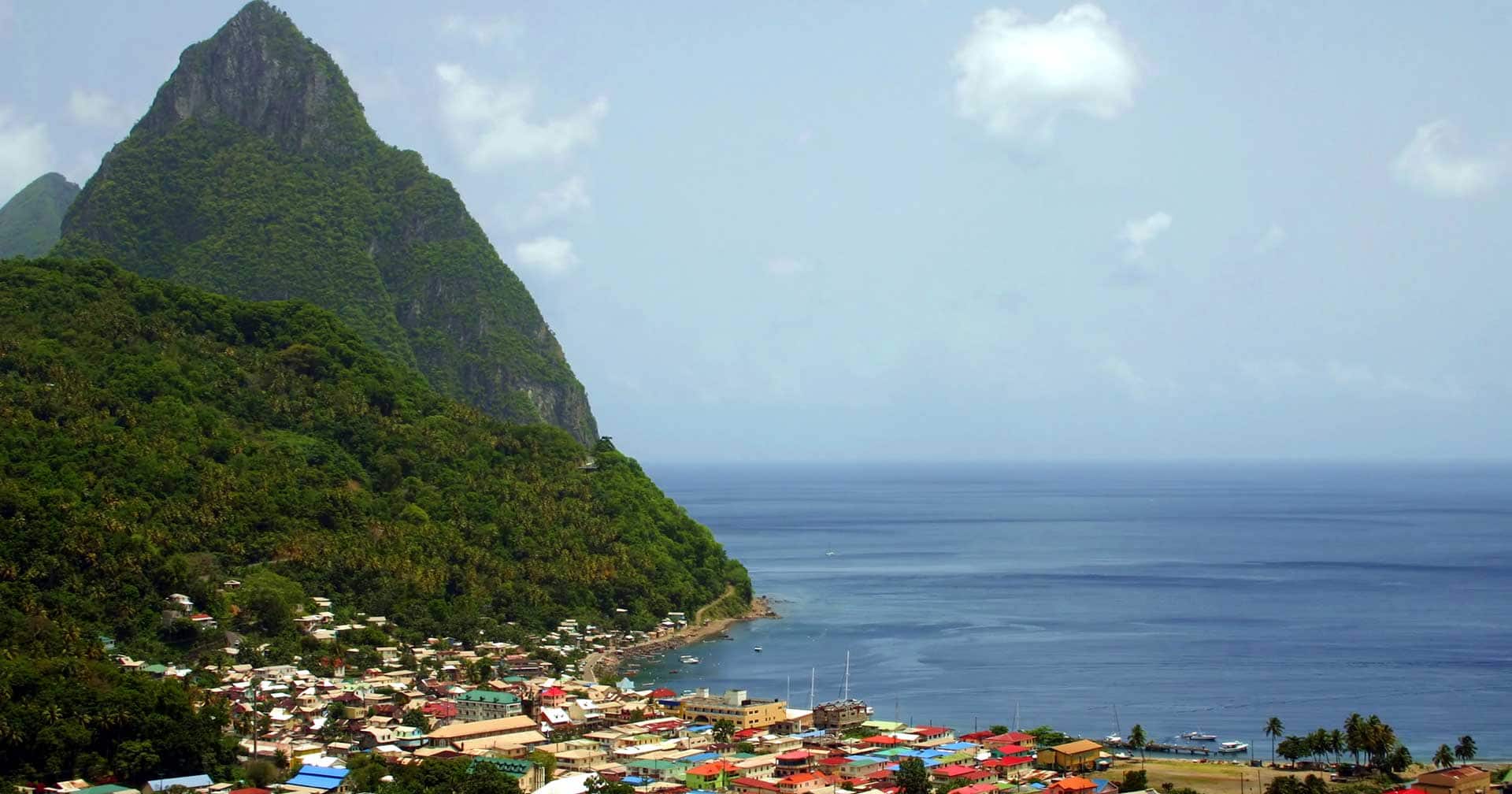 Castries, St. Lucia Soufriere & Diamond Falls Excursion | Norwegian ...