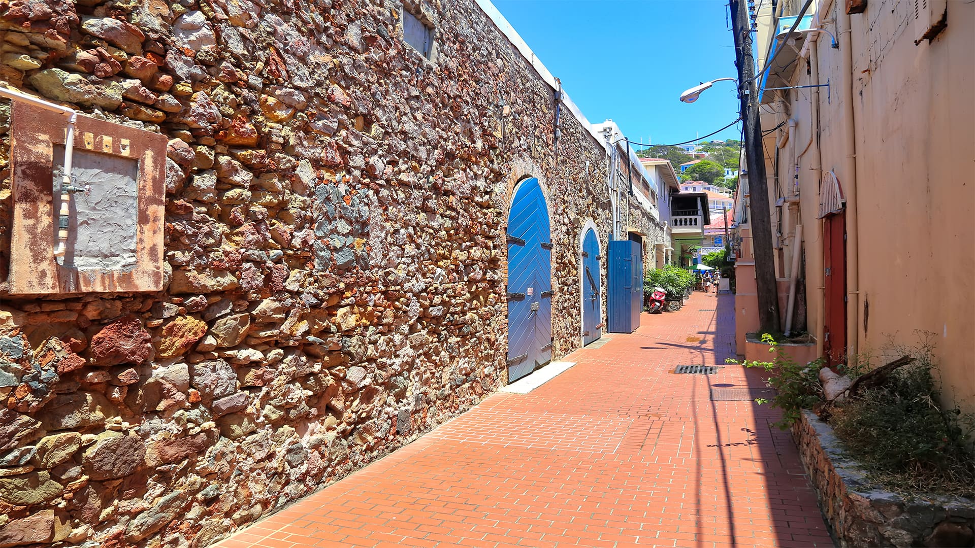 St. Thomas, US Virgin Islands Blackbeard's Castle, Magens Bay Beach ...