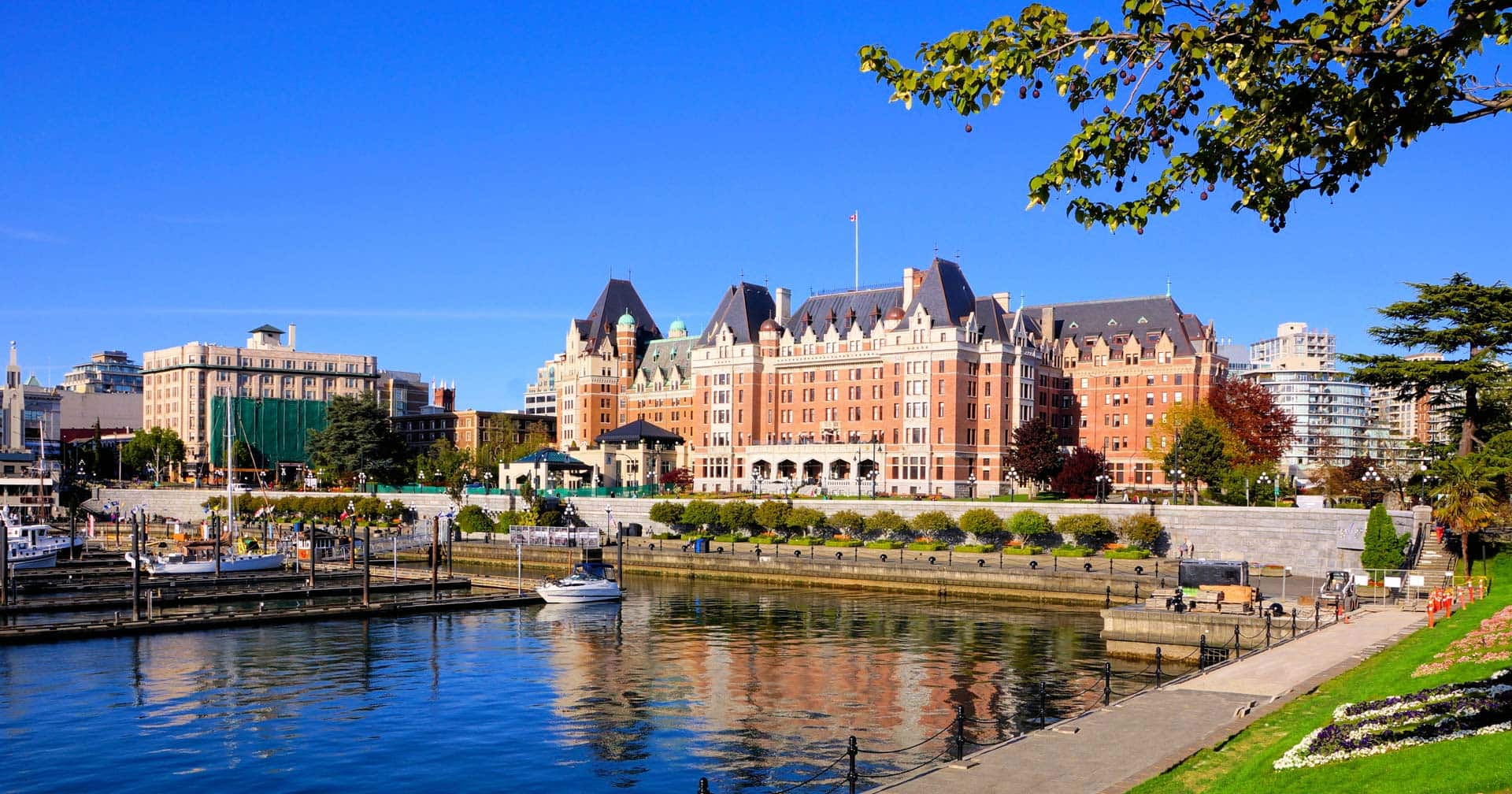 Victoria, British Columbia The Ultimate Victoria City Tour Excursion ...