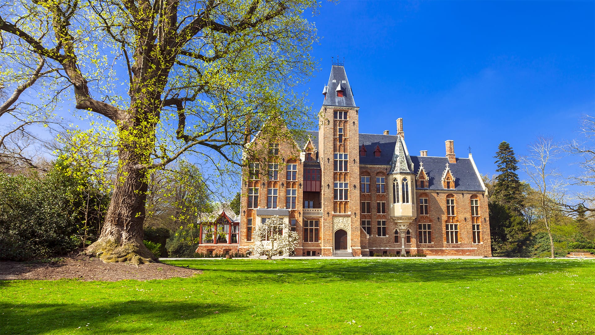 Brussels / Bruges (Zeebrugge), Belgium Castle Of Loppem & Damme ...
